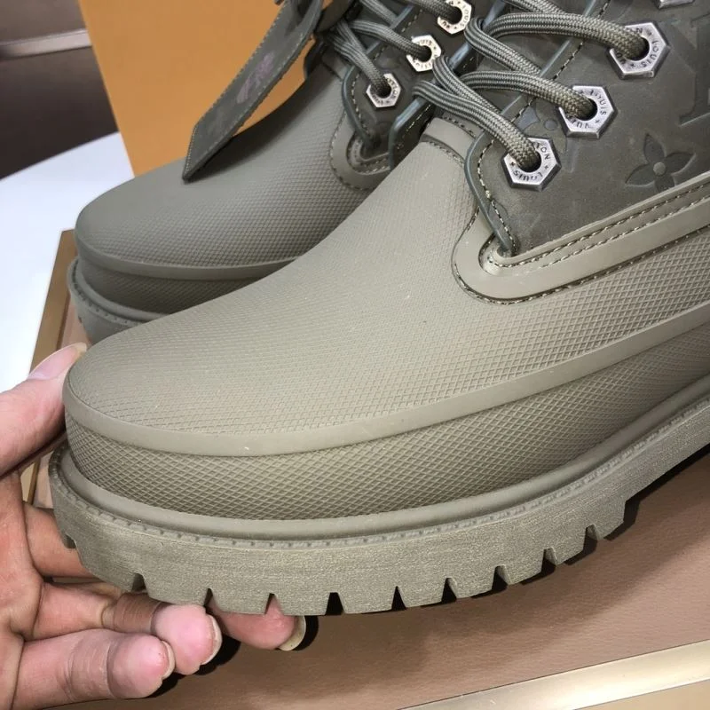 Top mirror Louis Vuitton Boots