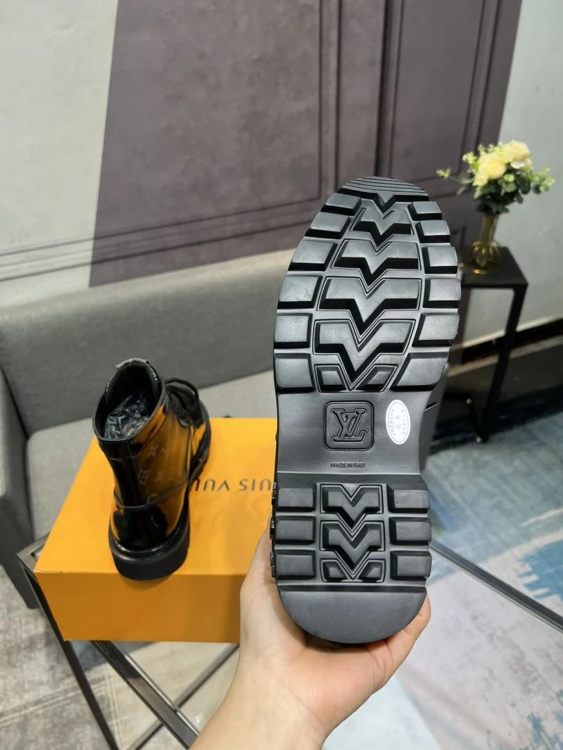 Bargain Louis Vuitton Boots