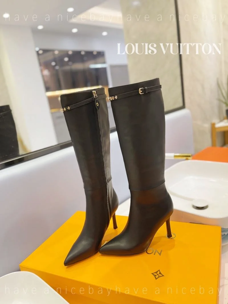 Accurate model Louis Vuitton Boots
