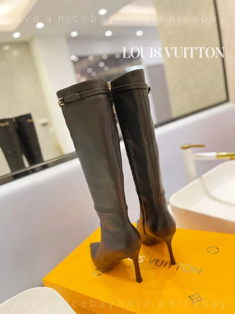 Accurate model Louis Vuitton Boots