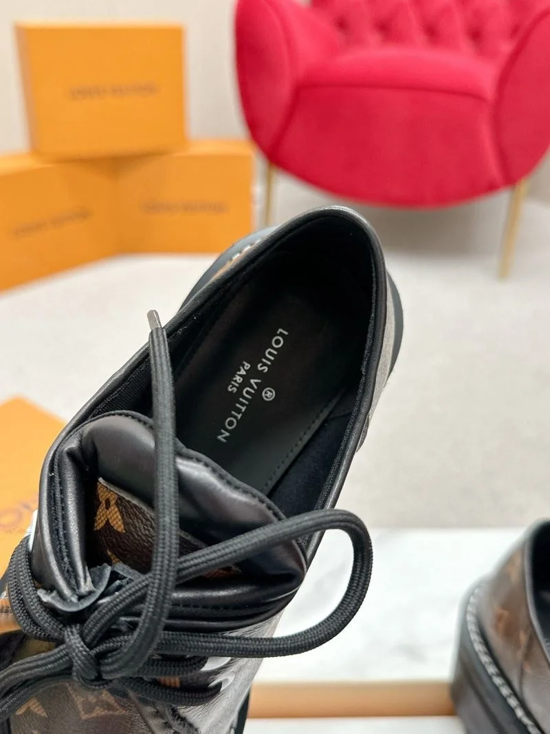 Top mirror Louis Vuitton Boots