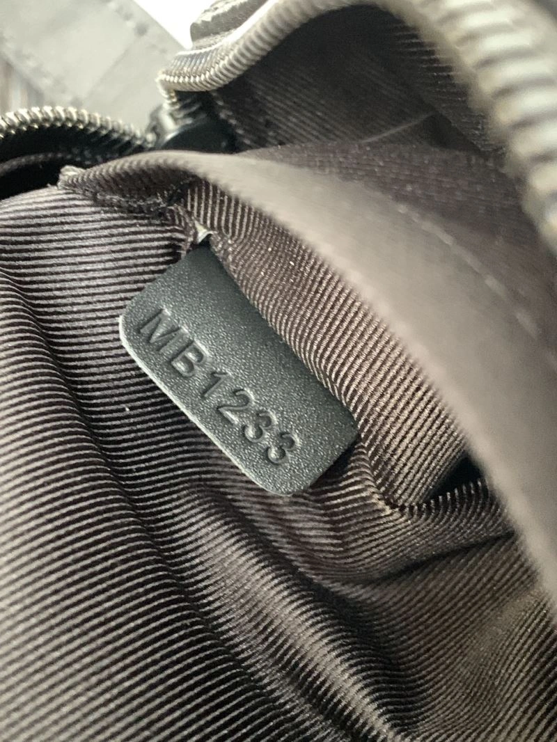 Brand-authenticated Louis Vuitton Box Bags