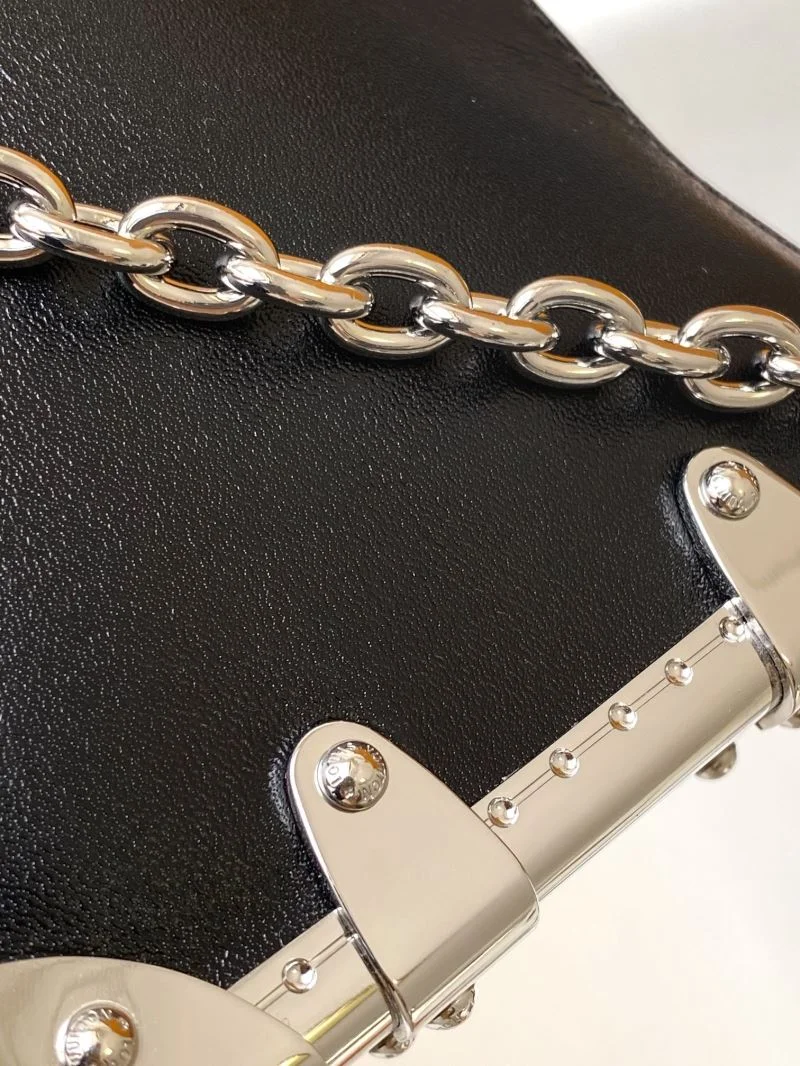 Inexpensive Louis Vuitton Box Bags