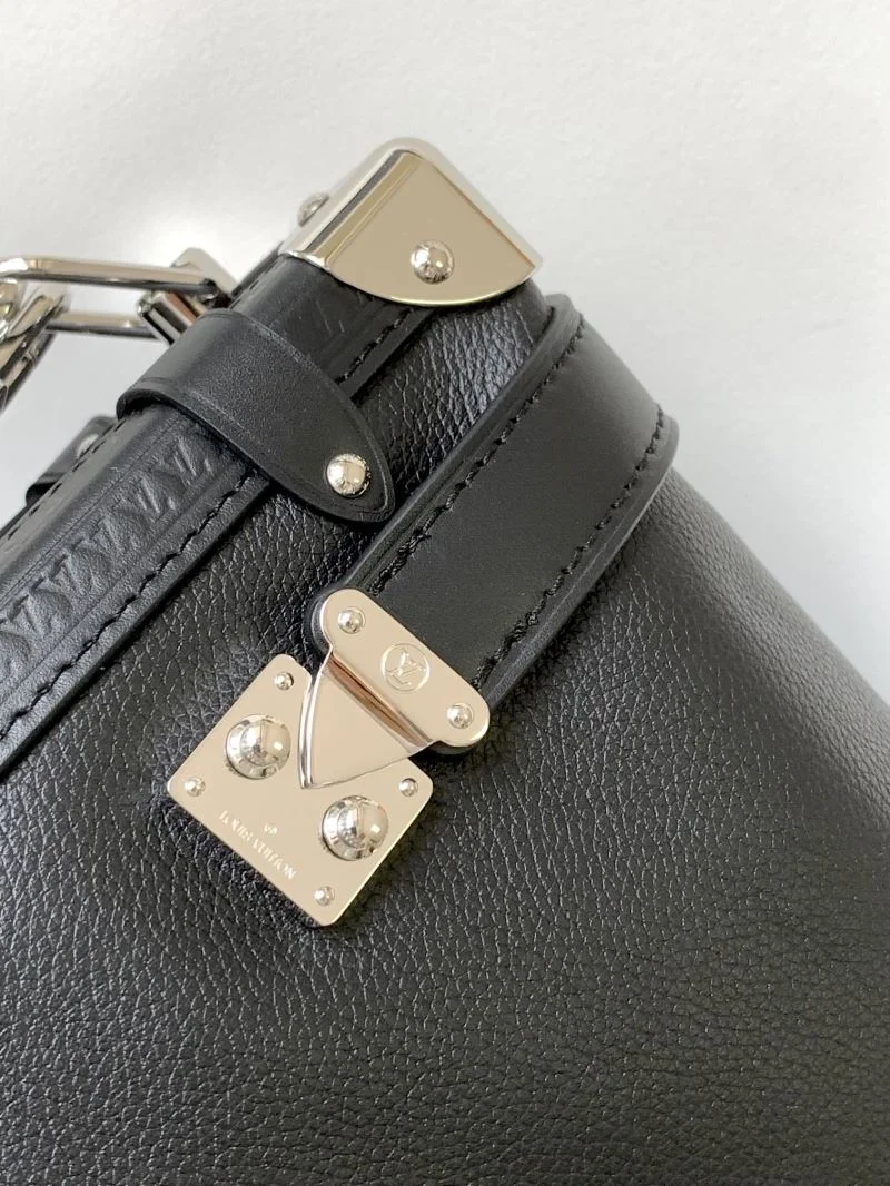 Bargain Louis Vuitton Box Bags