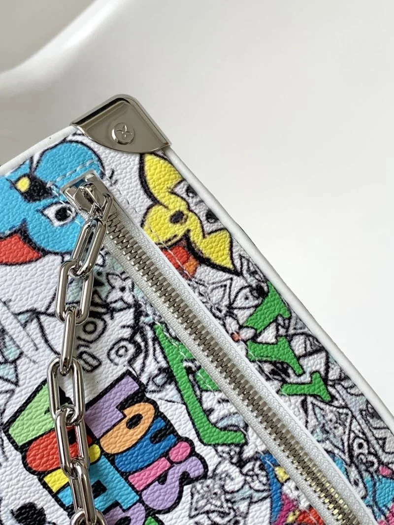 Brand-authenticated Louis Vuitton Box Bags