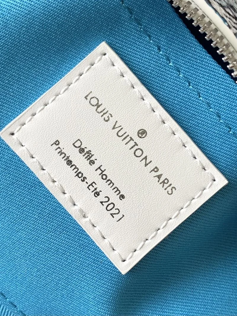 Brand-authenticated Louis Vuitton Box Bags