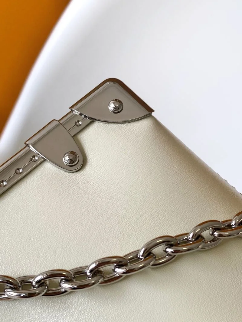 Bargain Louis Vuitton Box Bags