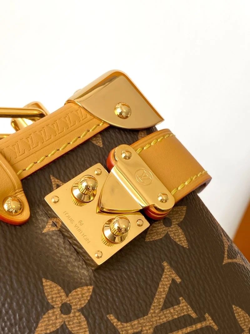 Top mirror Louis Vuitton Box Bags