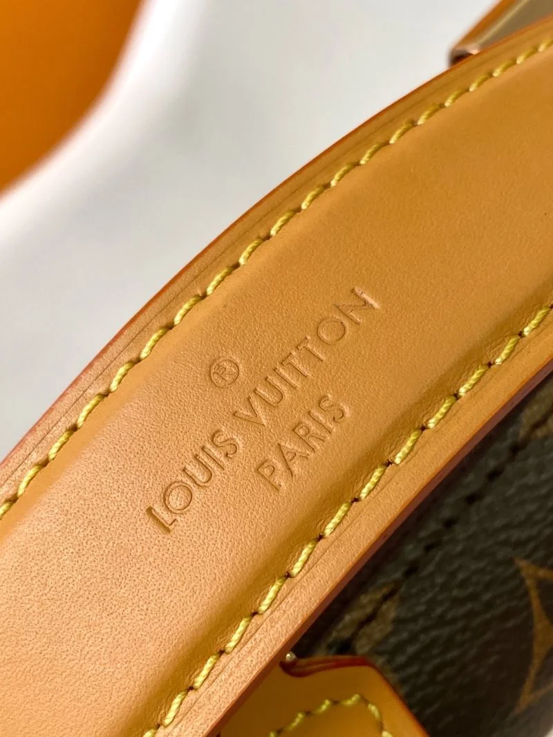 Top mirror Louis Vuitton Box Bags