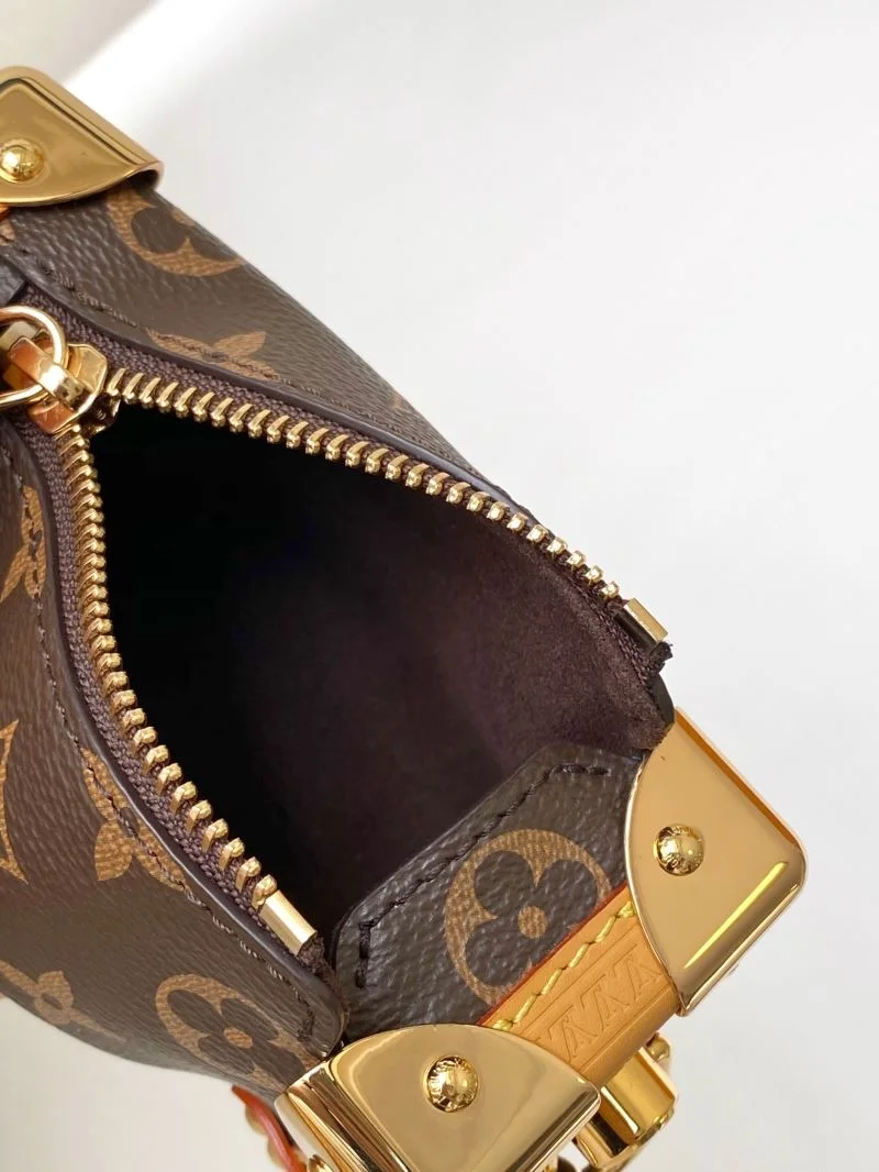 Top mirror Louis Vuitton Box Bags