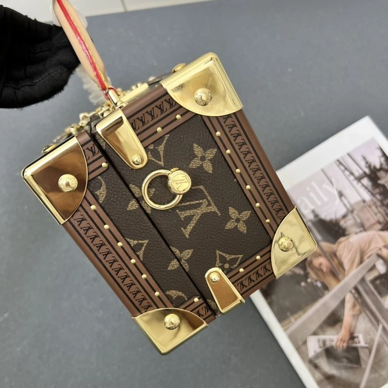 Accurate model Louis Vuitton Box Bags