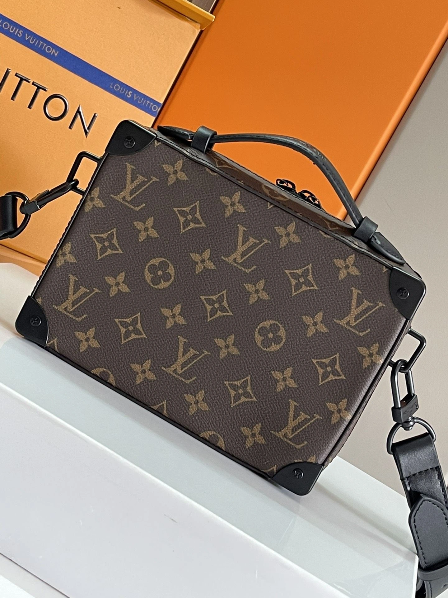 Budget-friendly Louis Vuitton Box Bags