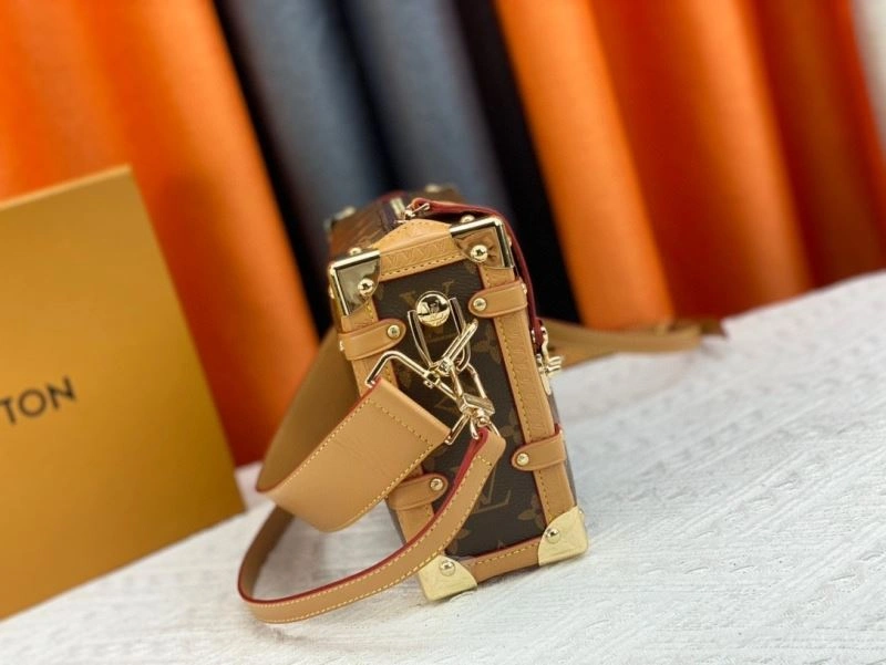 Brand-authenticated Louis Vuitton Box Bags