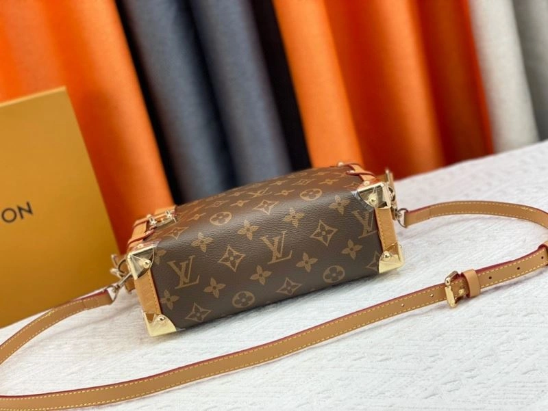 Brand-authenticated Louis Vuitton Box Bags