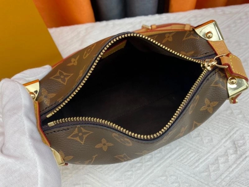 Brand-authenticated Louis Vuitton Box Bags