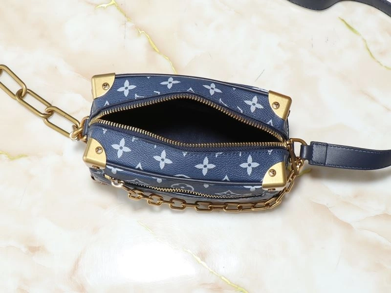 Accurate model Louis Vuitton Box Bags