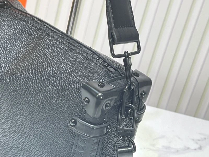 Bargain Louis Vuitton Box Bags