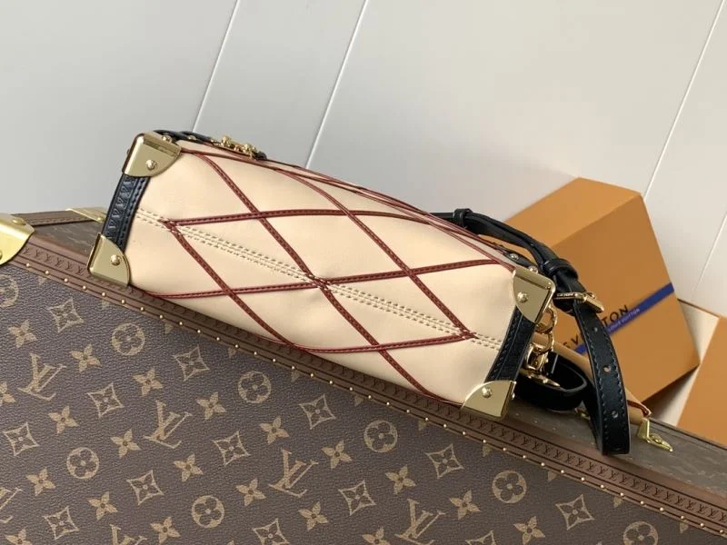 Accurate model Louis Vuitton Box Bags