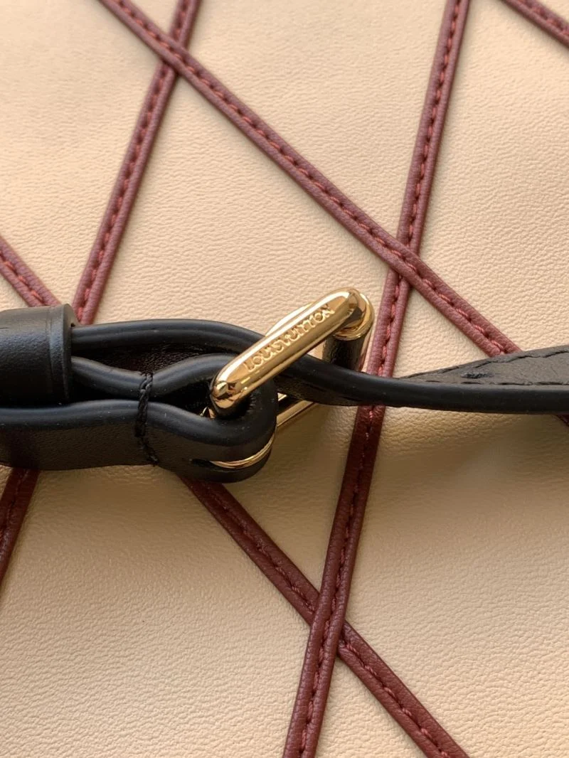 Accurate model Louis Vuitton Box Bags
