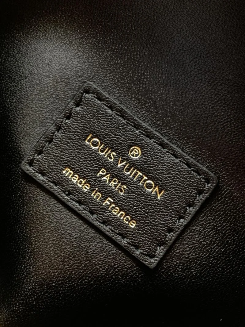 Accurate model Louis Vuitton Box Bags