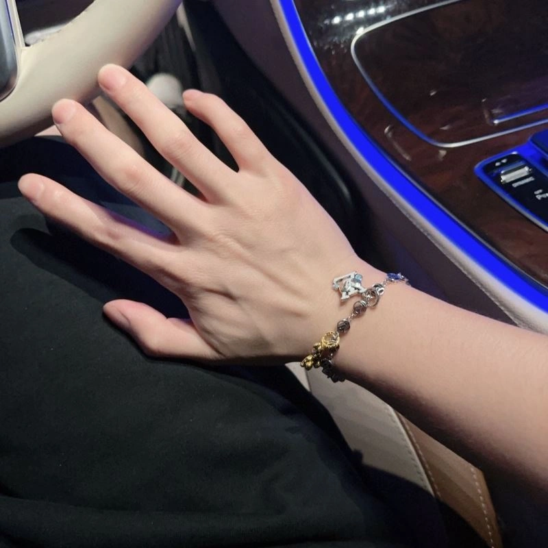 Precise copy Louis Vuitton Bracelets