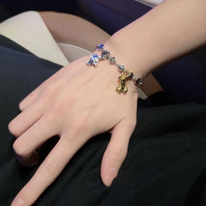 Precise copy Louis Vuitton Bracelets