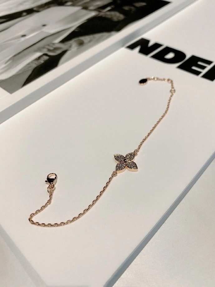 Discounted Louis Vuitton Bracelets