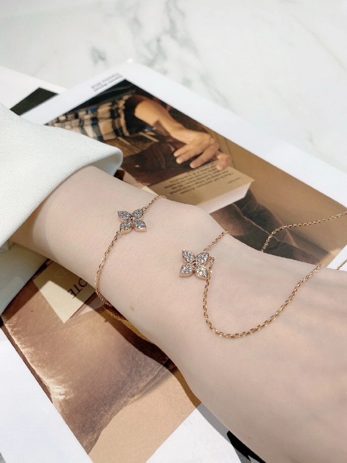 Discounted Louis Vuitton Bracelets