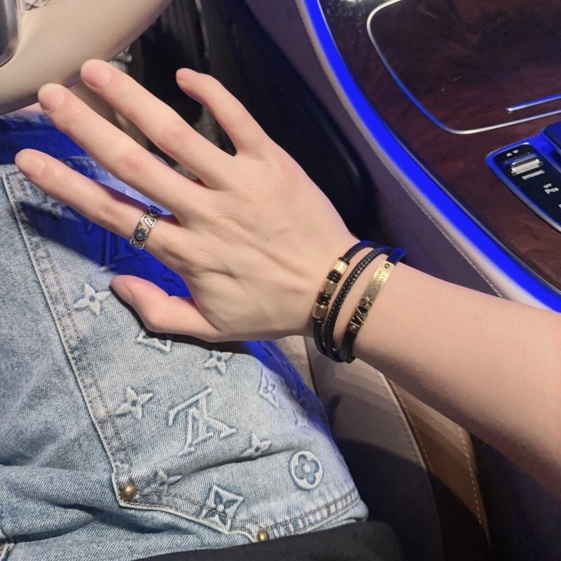 Brand-authenticated Louis Vuitton Bracelets