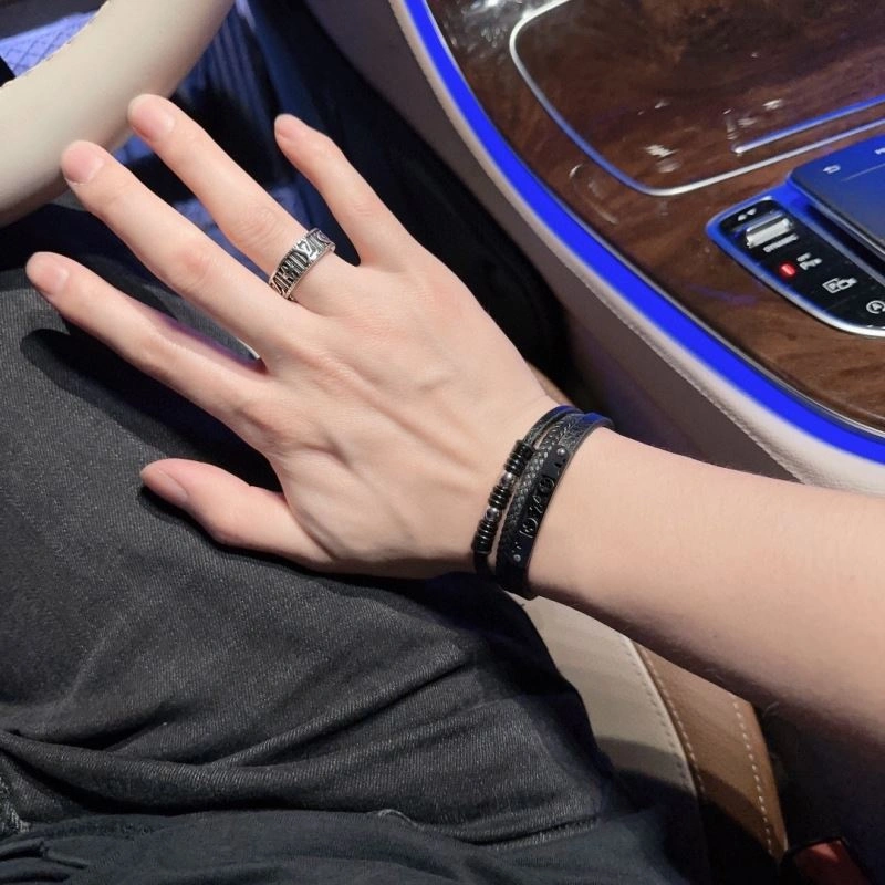Brand-authenticated Louis Vuitton Bracelets