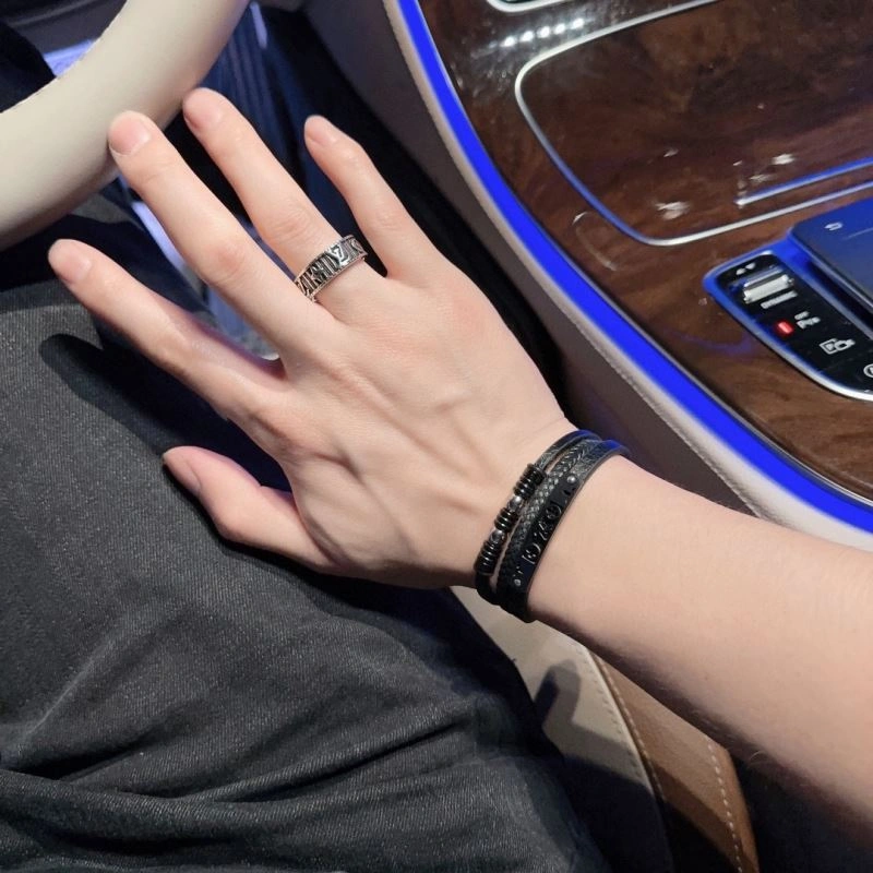 Brand-authenticated Louis Vuitton Bracelets