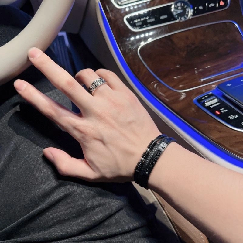 Brand-authenticated Louis Vuitton Bracelets