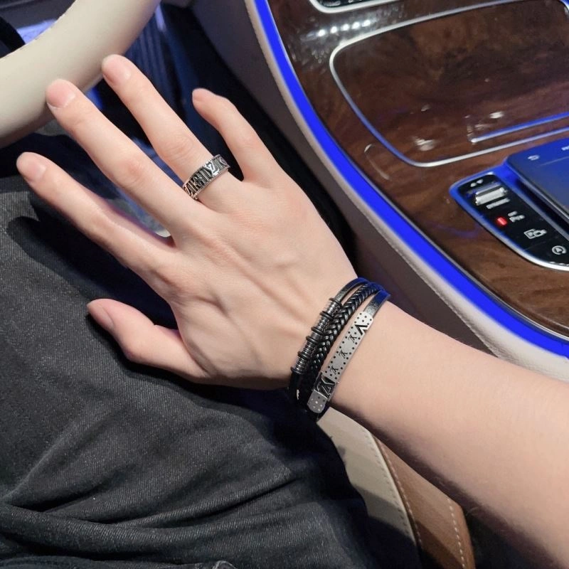 High fidelity Louis Vuitton Bracelets