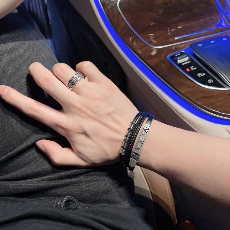 High fidelity Louis Vuitton Bracelets