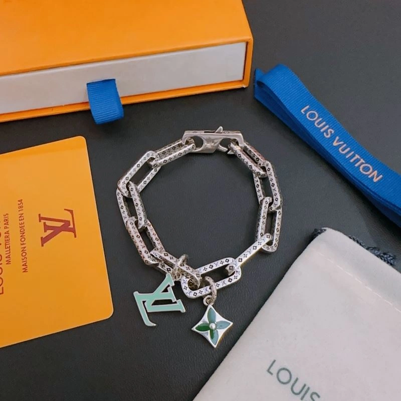 Top mirror Louis Vuitton Bracelets