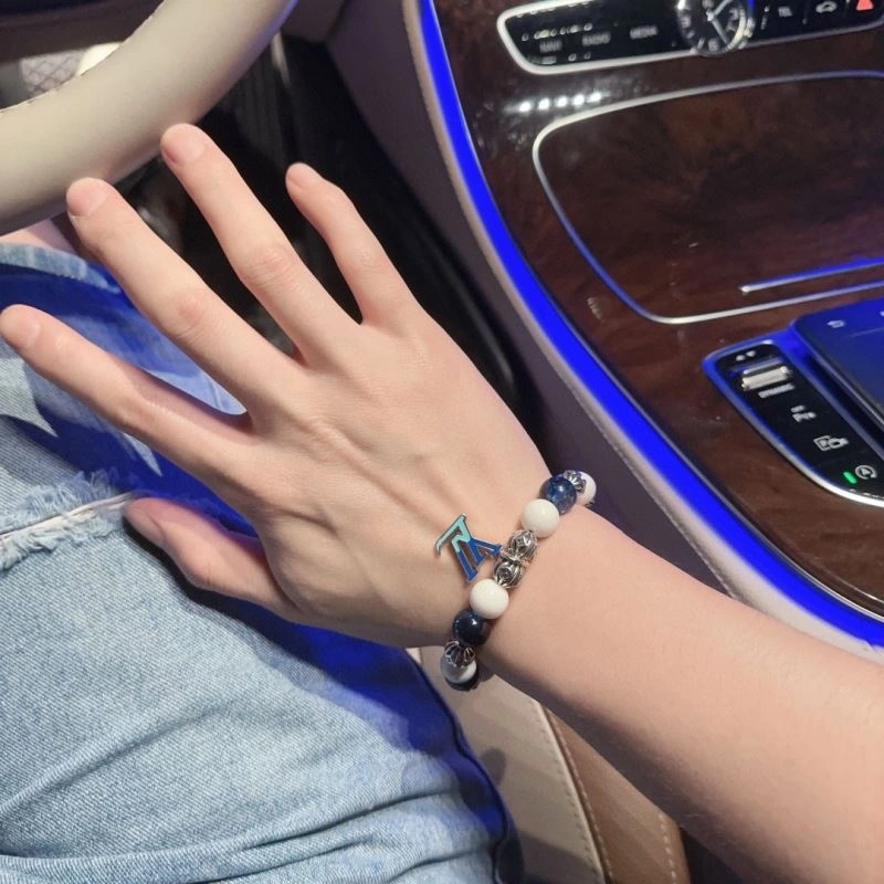 Low-cost Louis Vuitton Bracelets