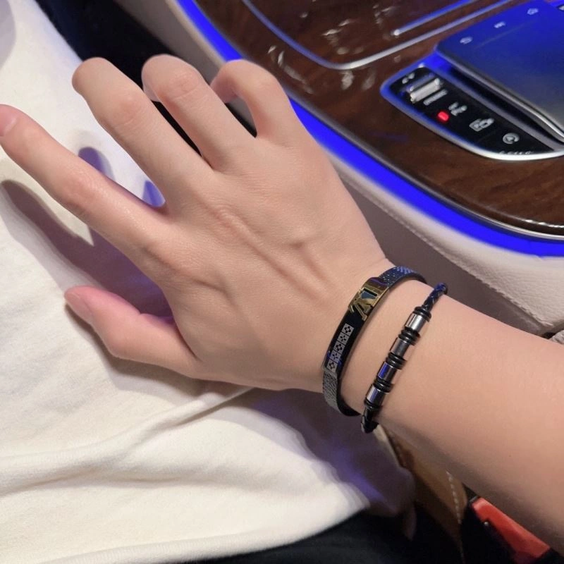 Top match Louis Vuitton Bracelets