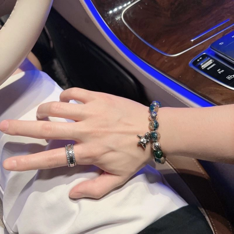Precise copy Louis Vuitton Bracelets