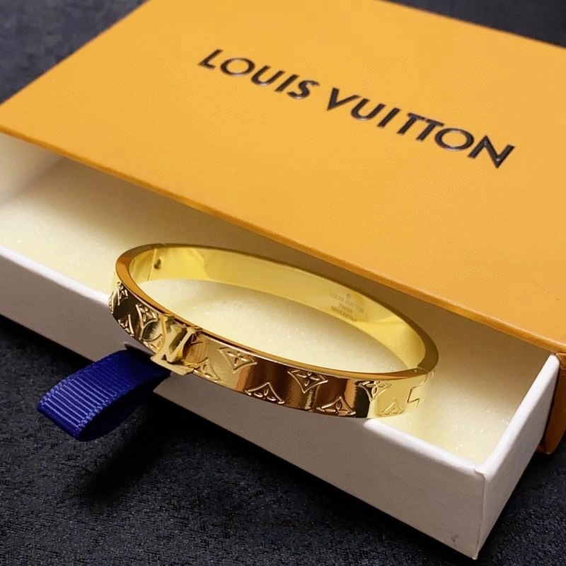Top mirror Louis Vuitton Bracelets