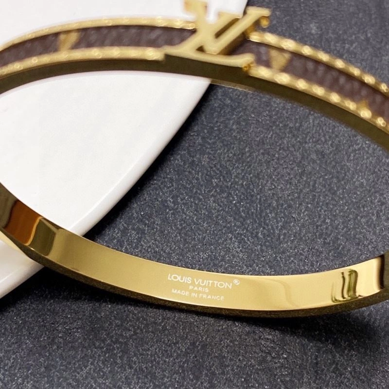 Exact replica Louis Vuitton Bracelets