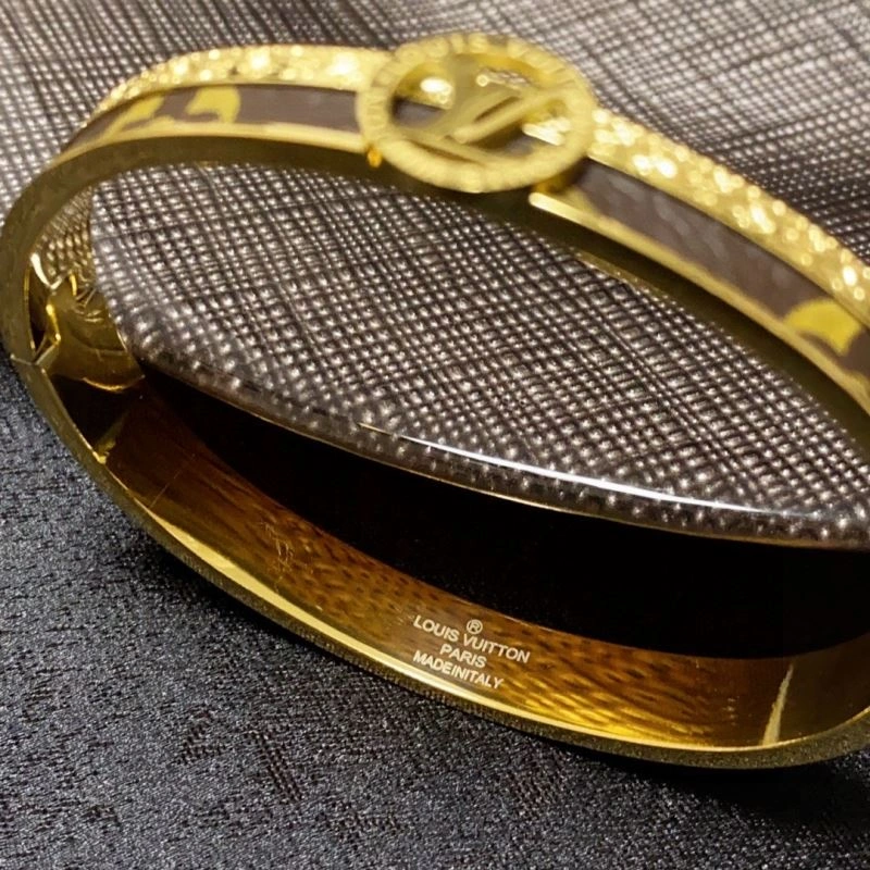 1:1 copy Louis Vuitton Bracelets