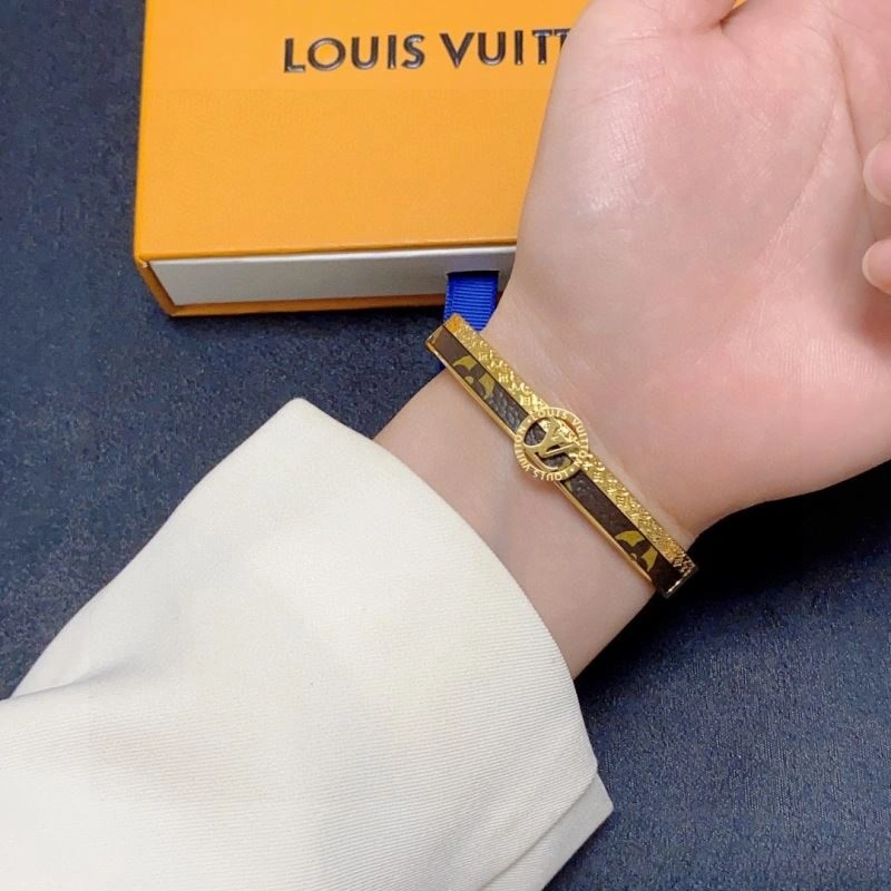 1:1 copy Louis Vuitton Bracelets