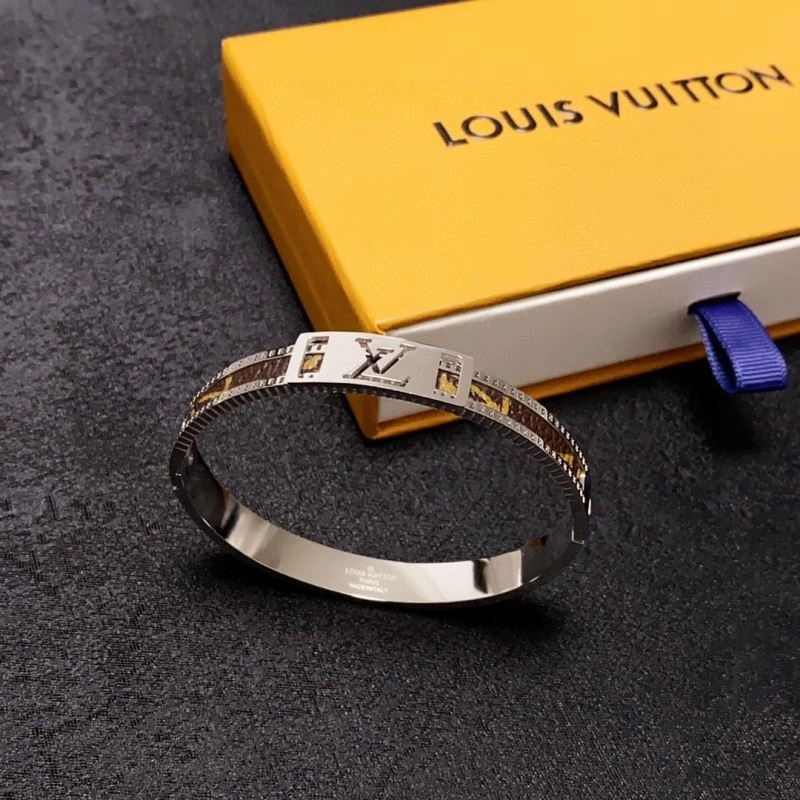 Bargain Louis Vuitton Bracelets