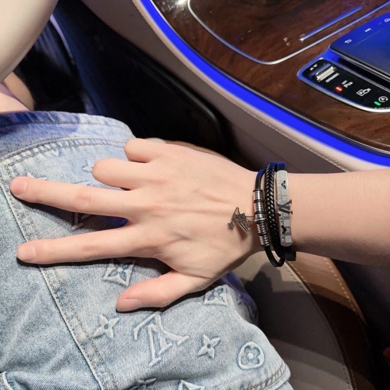 Mirror quality Louis Vuitton Bracelets