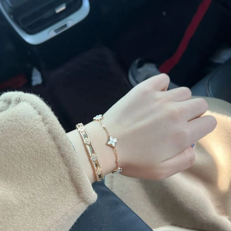 Inexpensive Louis Vuitton Bracelets
