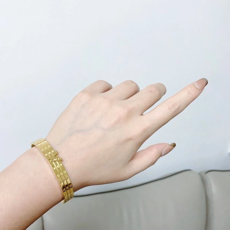 Exact replica Louis Vuitton Bracelets