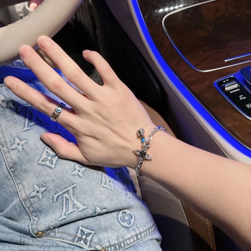 Perfect replica Louis Vuitton Bracelets