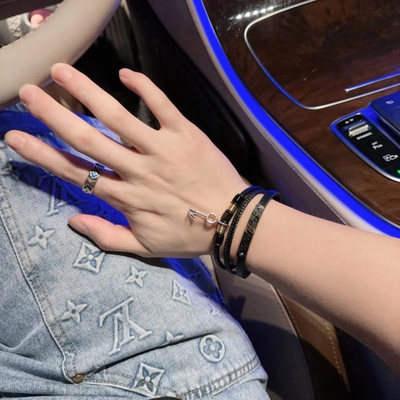 Brand-original Louis Vuitton Bracelets