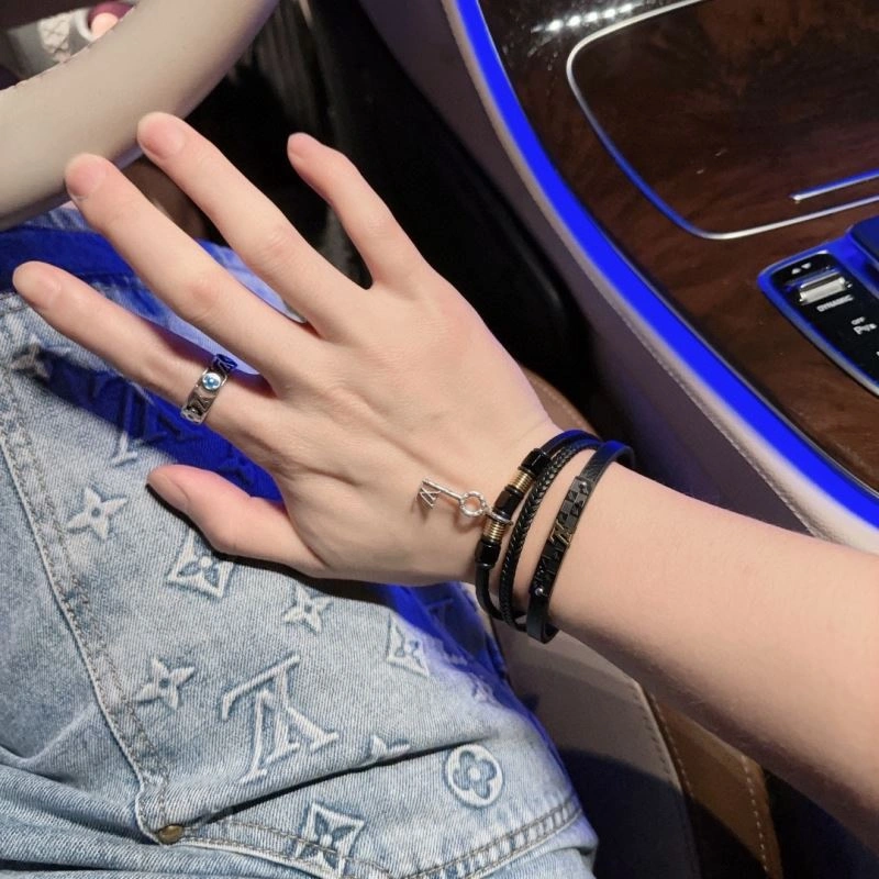Brand-original Louis Vuitton Bracelets