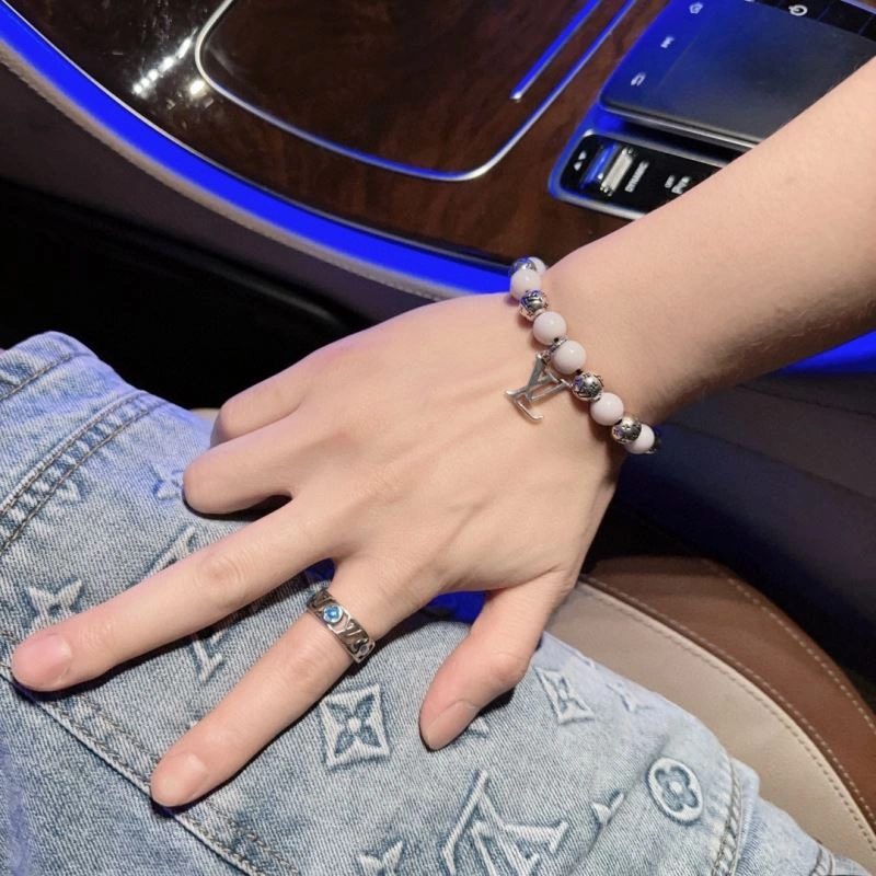 Inexpensive Louis Vuitton Bracelets